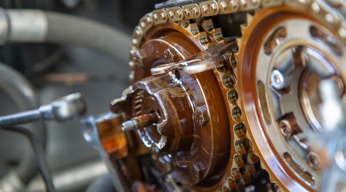 How to Replace a Worn Timing Chain or Belt: A Complete Step-by-Step Gu ...